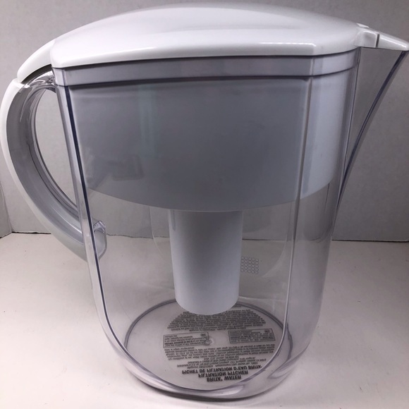 Brita | Kitchen | Large Brita Water Filtration Pitcher Magnum Pitcher ...